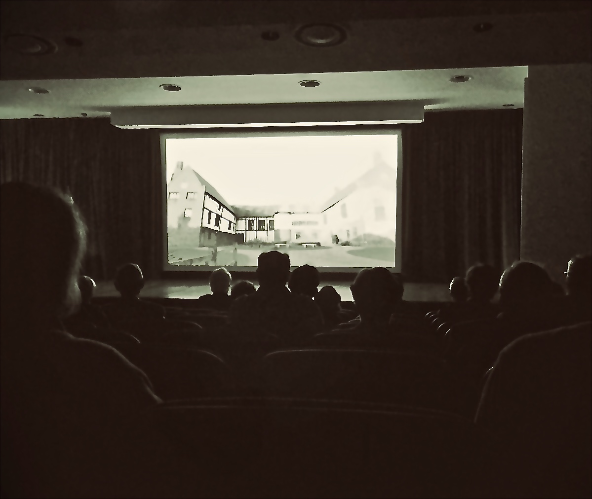 About – The Secrets of Scrooby Manor